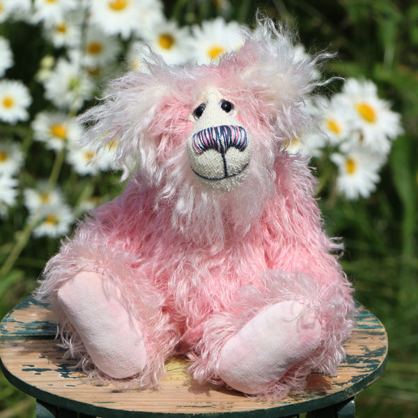 Barbara Ann Bears, award winning one of a kind artist teddy bears